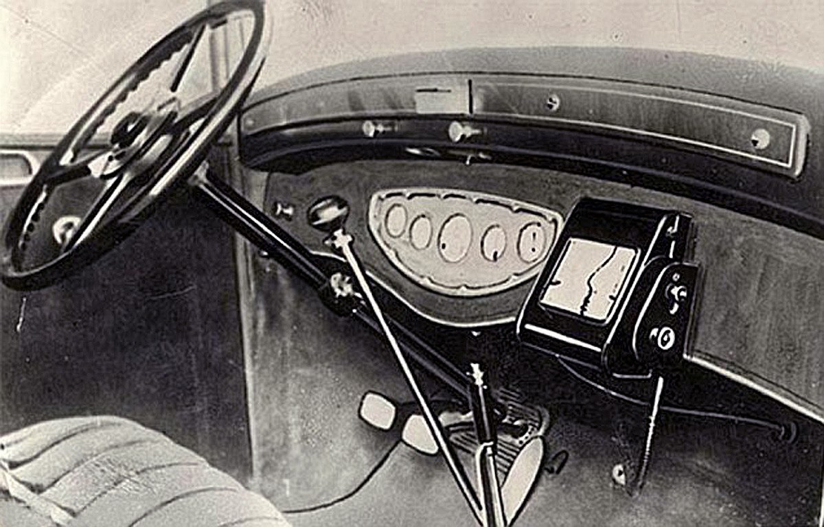 Analog GPS: Scrolling Wrist & Car-Mounted Maps of the Roaring 20s & 30s ...