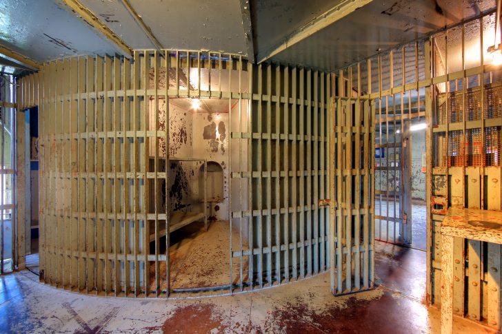 Prison-Go-Round: Rotary Jails Spin on Axis to Let Inmates Enter and ...