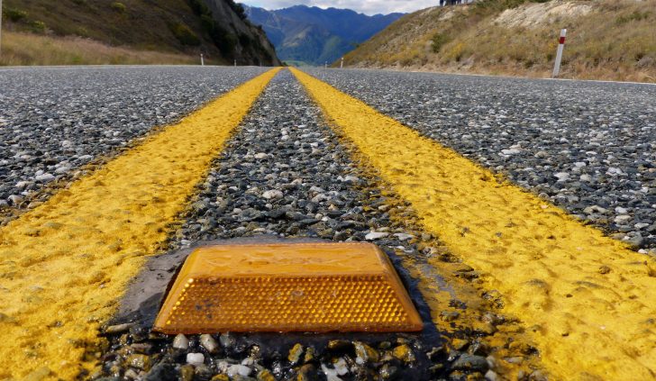Decoding Cat's Eyes: A Global Color Guide to Reflective Road Markers ...